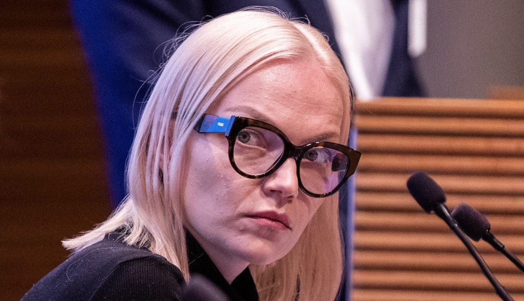 Onnea Vasemmistoliittoa kannattavat duunari Patet ja Repat - Uusi ...